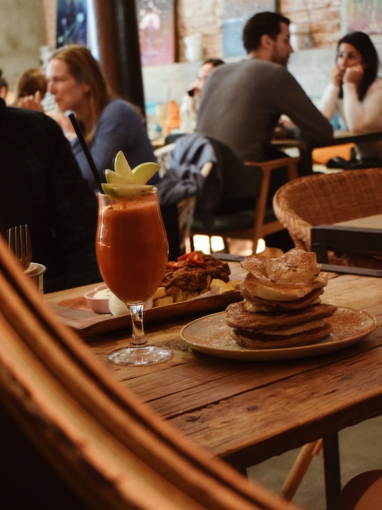 DISCOVER BARCELONA: BRUNCH AT ALSUR CAFÉ – The Gold Lipstick fashion blog